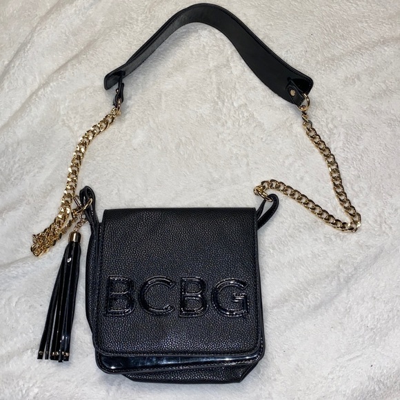 BCBG | Bags | Bcbg Faux Leather Crossbody Bag Fringe Tassel Gold Chain ...